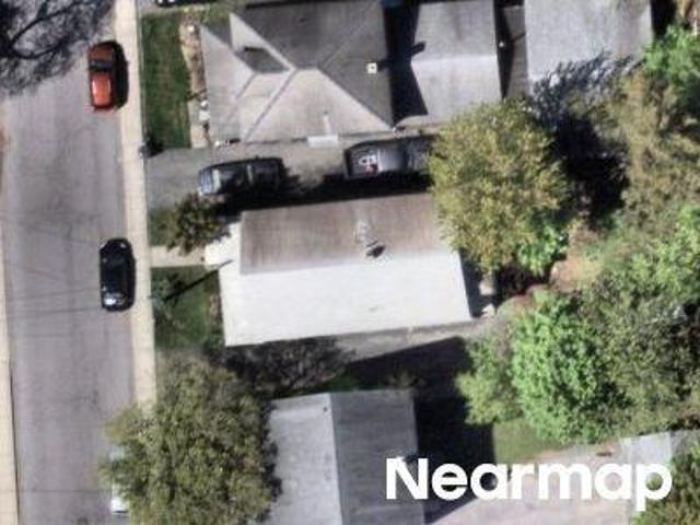 Darrow Ave