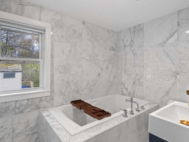 Darrow St, Worcester, Home For Sale