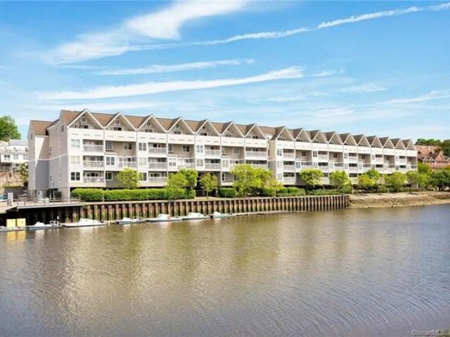 Daskams Ln Unit,norwalk, Condo For Sale