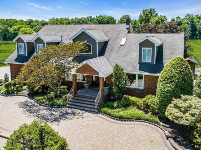 Daum Rd, Manalapan, Farm House For