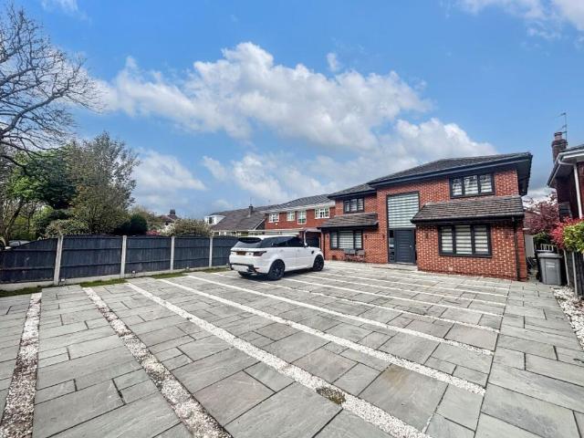 Davyhulme Road, Urmston, Manchester 4 bed detached house to rent £5,995 pcm £1,383 pw