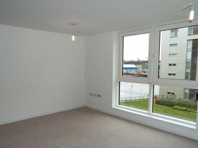Davaar House, Ferry Court, Studio Flat For