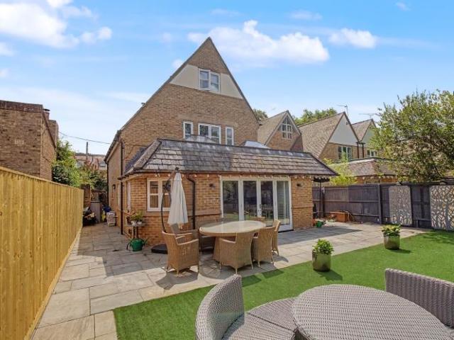 Davenant Road, Oxford 5 bed detached house to rent £7,000 pcm £1,615 pw