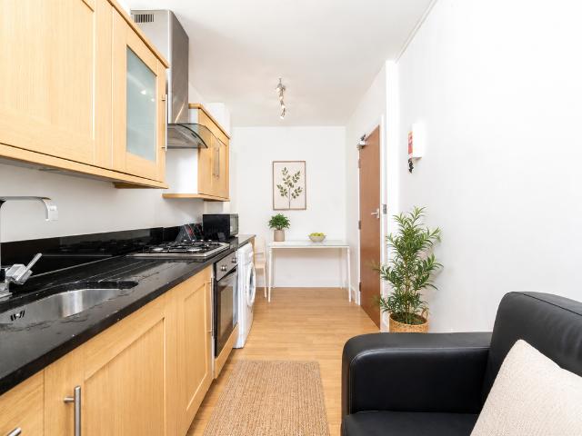 Davenant Road, London N19, 3 bed flat to rent, £3,297 pcm | PrimeLocation