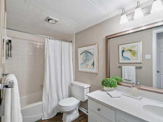 Davenport Apartments 2 Bedroom Apartment for Rent at 14500 Dallas Pkwy, Dallas, TX 75254