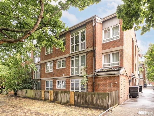 Davern Close, Greenwich SE10, 2 bed flat to rent, £1,750 pcm | PrimeLocation