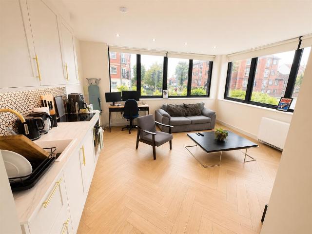 7, 141 Spitfire House, Davigdor Road, Hove BN3, 1 bed flat to rent, £1,500 pcm | PrimeLocation
