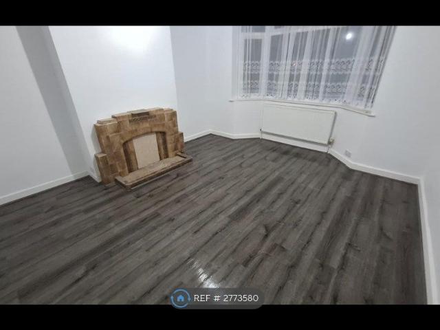 Davids Road, Bristol BS14, 3 bed detached house to rent, £2,400 pcm | PrimeLocation