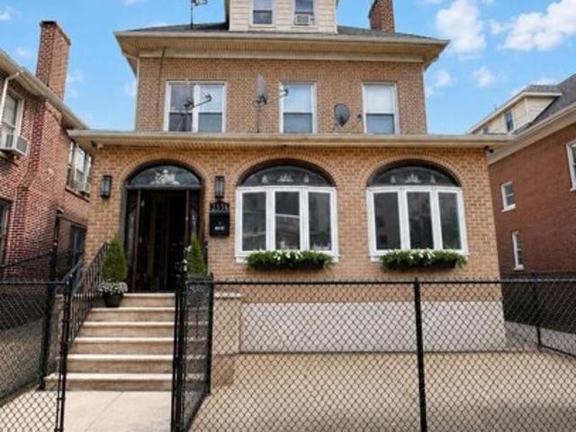 Davidson Ave, Bronx, Home For Sale