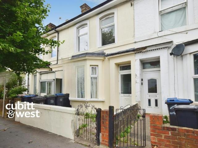 Davidson Road, Croydon CR0 3 bed terraced house to rent £2,150 pcm £496 pw