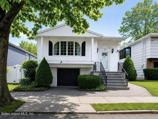 Davis Ave, Staten Island, Home For Sale