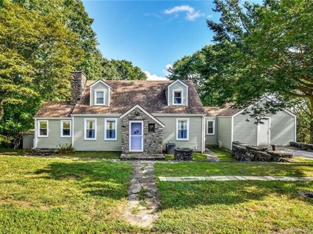 Davis Rd, Seymour, Home For Sale