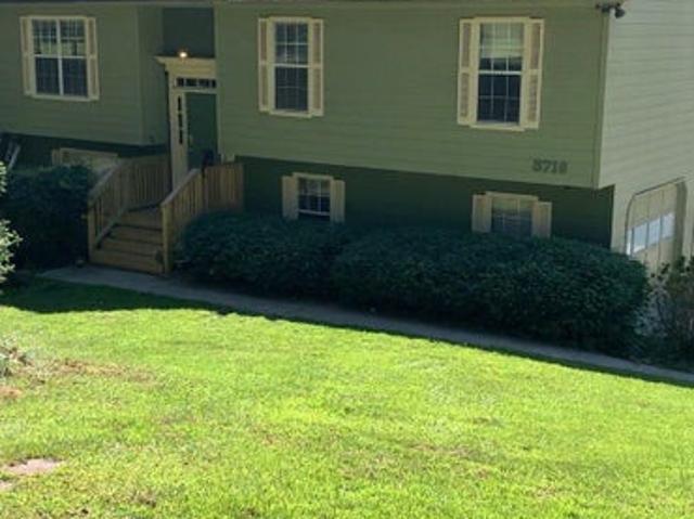 Davis St House in Old Town Suwanee