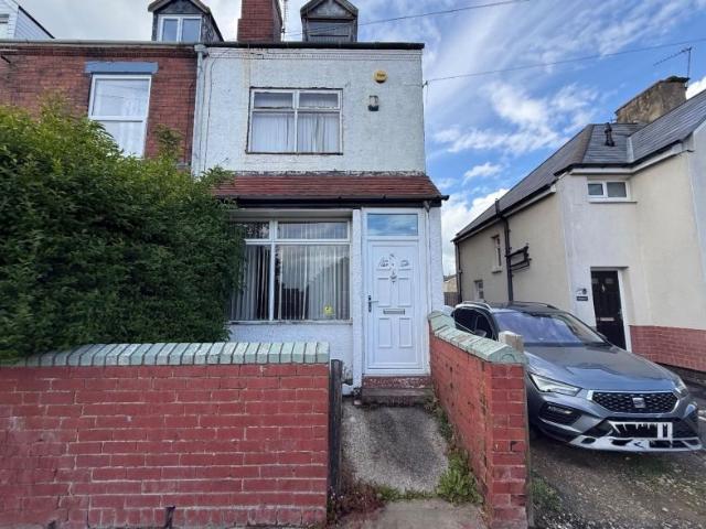 Davis Street, Clifton, Rotherham S65, 2 bed end terrace house to rent, £650 pcm | PrimeLocation