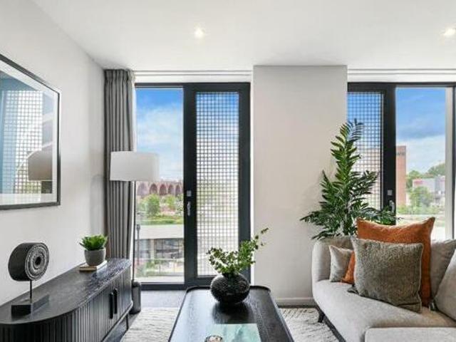 Daw Bank, The Interchange, Stockport, 2 Bedroom Apartment