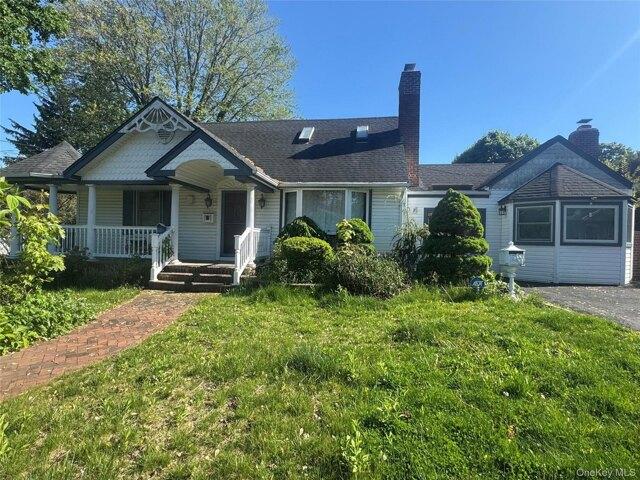 Dawes Ave, Syosset, Home For Sale