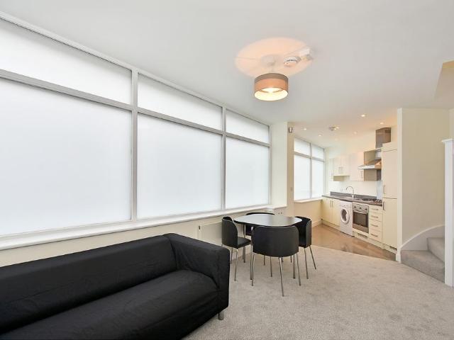 Dawes Road, Fulham, Hammersmith and. 2 bed house to rent £2,300 pcm £531 pw