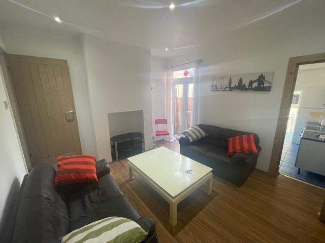Dawlish Road, Birmingham 5 bed semi detached house to rent £2,123 pcm £490 pw