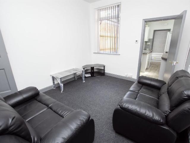Dawlish Road, Birmingham, West Midlands B29, 4 bed shared accommodation to rent, £481 pcm | PrimeLocation