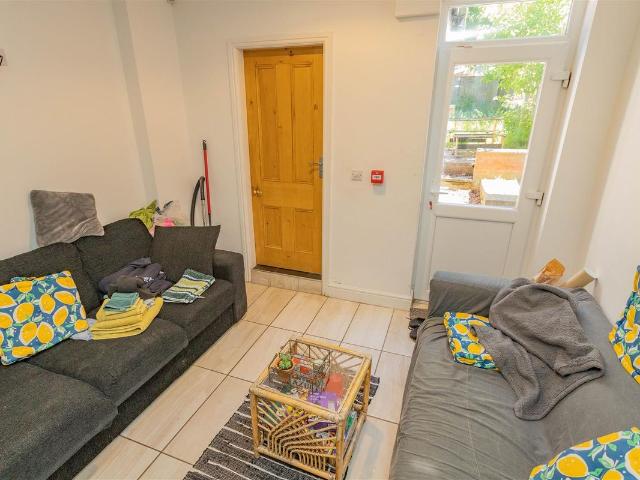 Dawlish Road, Birmingham, West Midlands B29, 6 bed shared accommodation to rent, £472 pcm | PrimeLocation
