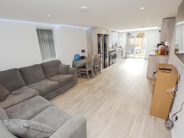 Dawlish Road, Birmingham, West Midlands B29, 6 bed shared accommodation to rent, £628 pcm | PrimeLocation