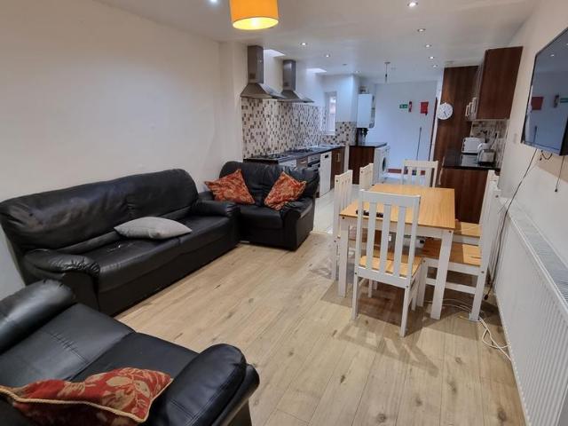 Dawlish Road, Birmingham B29 7 bed semi detached house to rent £3,488 pcm £805 pw