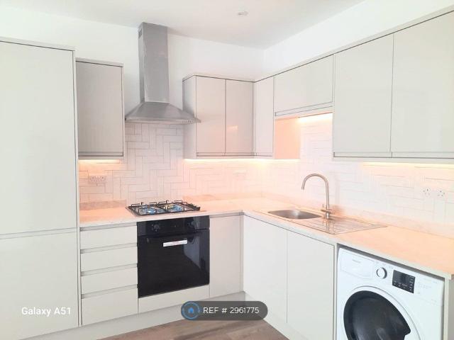 Dawlish Road, Manchester M21, 2 bed flat to rent, £1,350 pcm | PrimeLocation