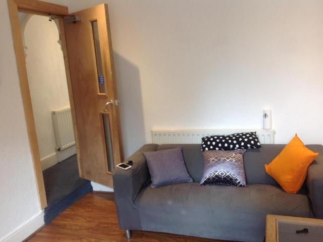 Dawlish Road, Selly Oak B29 5 bed house to rent £2,151 pcm £496 pw