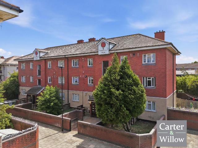 Dawn Crescent, Stratford, London E15, 1 bed flat to rent, £1,550 pcm | PrimeLocation