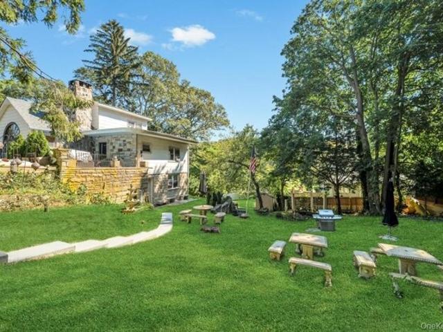 Dawn Rd, Rocky Point, Home For Sale