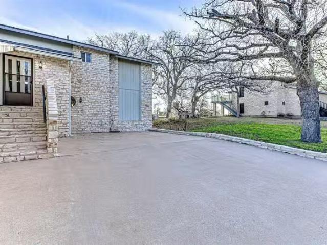 Dawn St, Horseshoe Bay, TX 78657