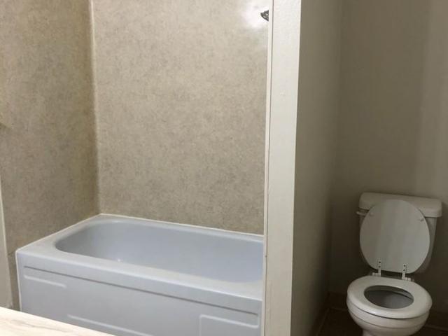 Dayton Square 2 Bedroom Apartment for Rent at 3042 E Dayton Ave, Fresno, CA 93726 McLane