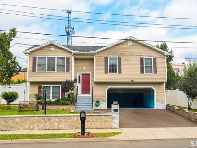 Daytona St, West Haven, Home For Sale