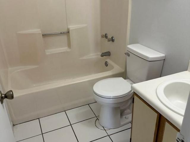 DB 1319 Greendale Avenue 2 Bedroom Apartment for Rent at 1319 Greendale Ave, Fort Walton Beach, FL 32547