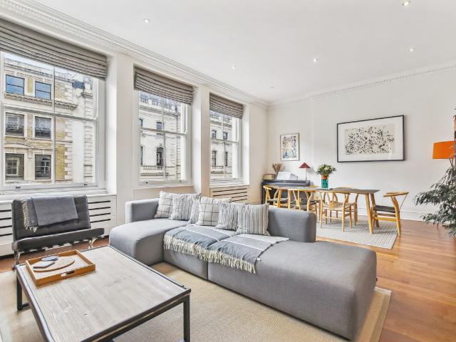 De Vere Gardens, Kensington, Hyde Park, London W8, 3 bed flat to rent, £6,998 pcm | PrimeLocation