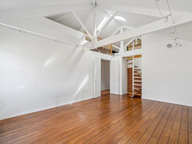 De Vere Gardens, Kensington, London W8 2 bed flat to rent £6,500 pcm £1,500 pw