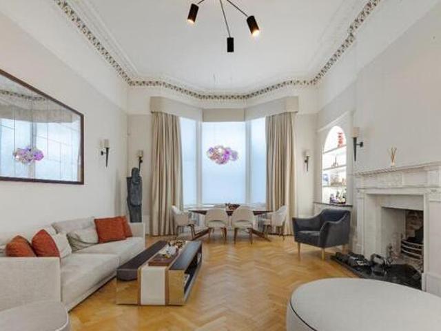 De Vere Gardens, London, 2 Bedroom Apartment