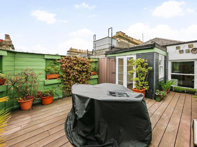 De Vere Gardens, South Kensington W8, 2 bed flat to rent, £6,500 pcm | PrimeLocation