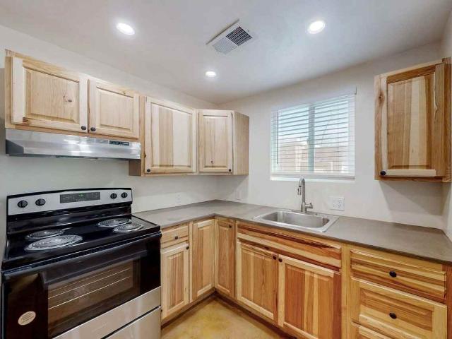 De Vita 1 Bedroom Apartment for Rent at 2443 De Vita Rd Sw, Albuquerque, NM 87105