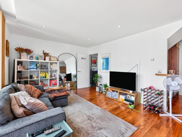 De Beauvoir Crescent, London, N1 5SB