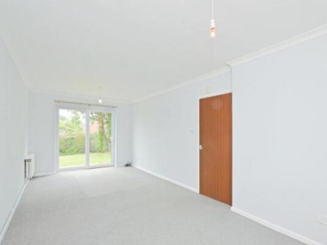 De Bohun Court, Saffron Walden CB10, 2 bed maisonette to rent, £1,200 pcm | PrimeLocation