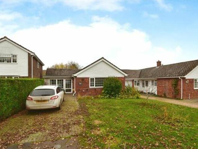 De Burgh Place, Clare, 2 Bedroom Bungalow