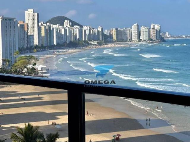 De frente para o mar, apartamento à venda na praia das Astúrias em Guarujá. Com 4 dormitórios e 2 va
