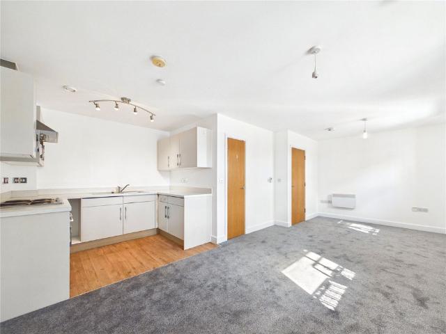 De Grey Road, Colchester, Essex, CO4 5YE