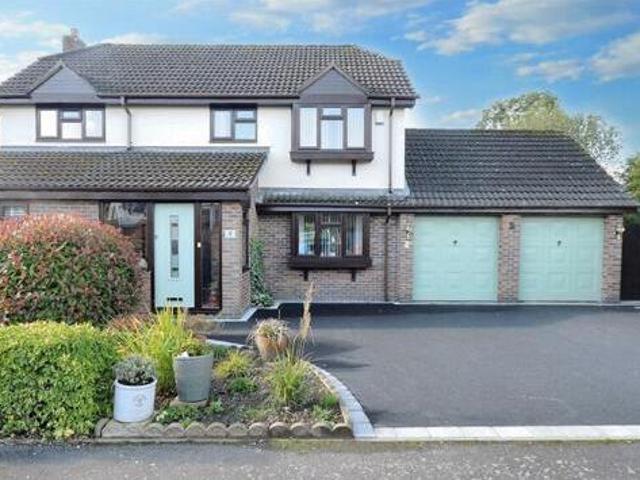 De Havilland Drive, Yarnfield, 4 Bedroom Detached
