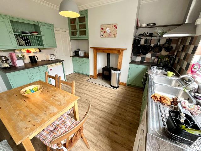 De Lacy Mount, Kirkstall, Leeds LS5, Room to rent, £525 pcm | PrimeLocation
