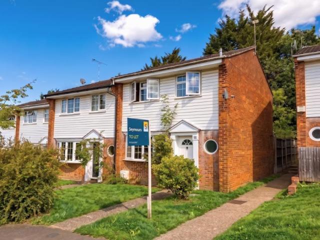 De Lara Way, Woking GU21 3 bed end of terrace house to rent £1,975 pcm £456 pw