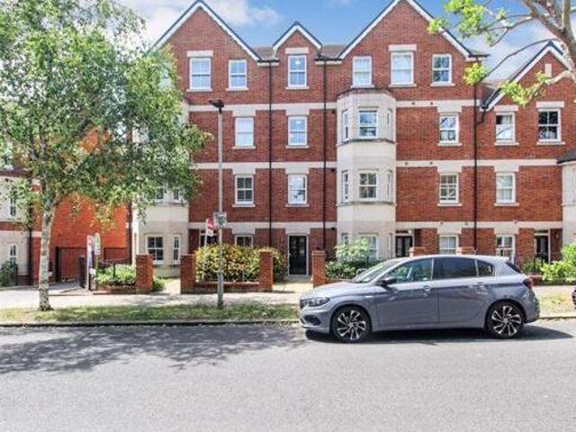 De Montfort Place, Bedford, 2 Bedroom Apartment