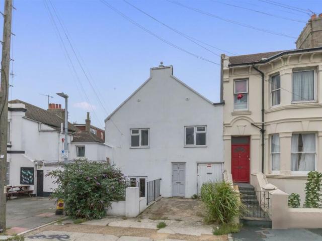 De Montfort Road, Brighton 6 bed house share to rent £3,250 pcm £750 pw