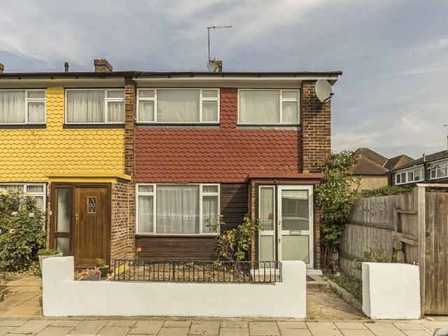De Montfort Road, Streatham SW16, 3 bed terraced house to rent, £2,600 pcm | PrimeLocation